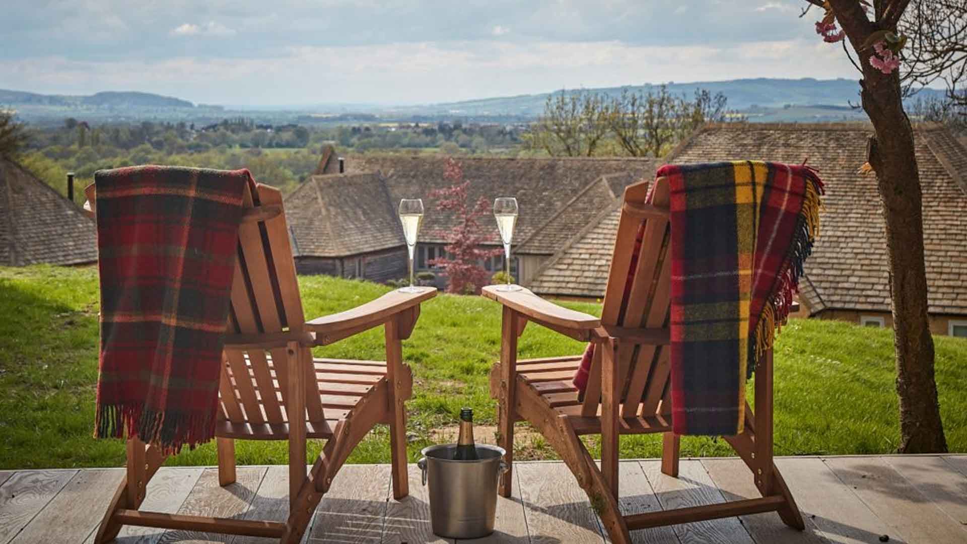 Large Holiday Home in the Cotswolds with Hot Tub | The Hoot